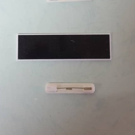 Name Tag Kosong - Saiz B ( termasuk PIN ) minimum Order 10 biji ya ...
