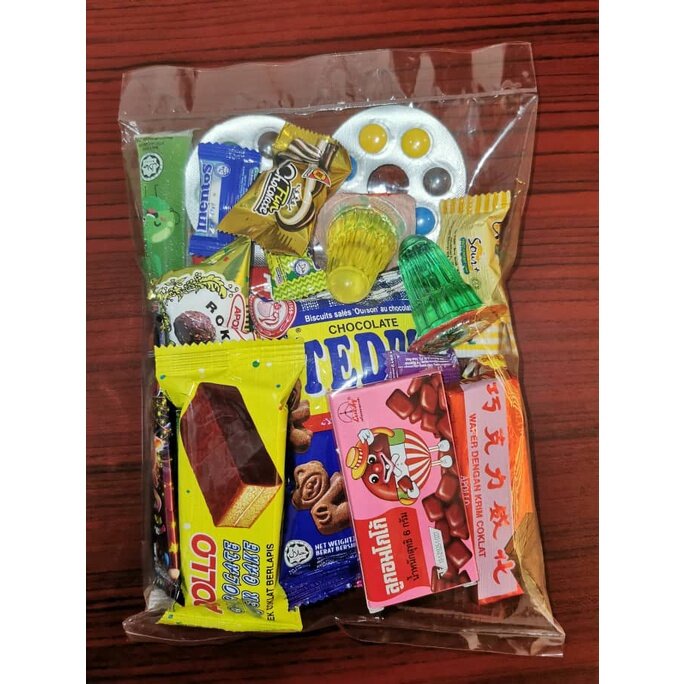 Snack Box / Gift box / Surprise / Goodies / Birthday / Present /Jajan ...