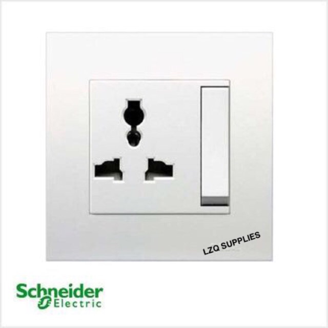 Schneider 13a 3pin Large Dolly Switched Universal Multi Functional