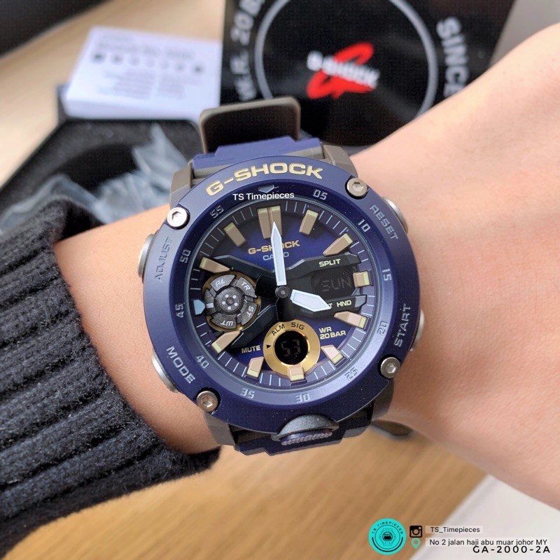 G-SHOCK Sleek Analog-Digital With Carbon Core Guard GA-2000 / GA-2000 ...