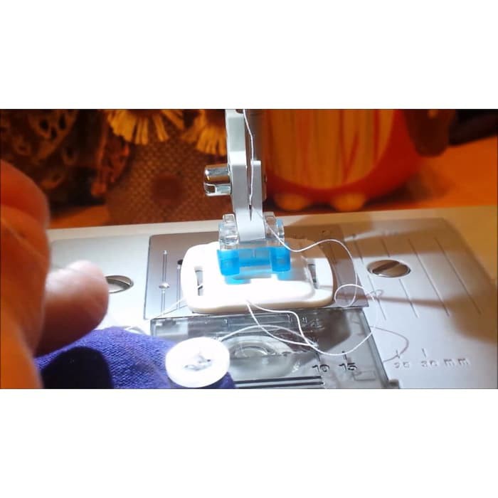 What Is A Darning Plate On A Sewing Machine