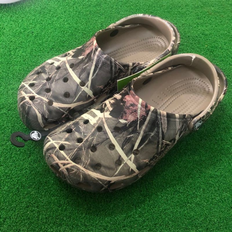 100% ORIGINAL CROCS CLASSIC REALTREE V2 | Shopee Malaysia