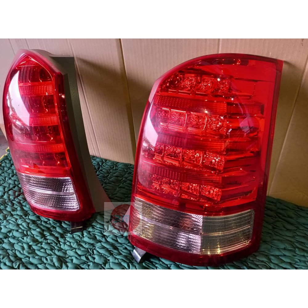 TOYOTA WISH ZNE10 FACELIFT TAIL LIGHT 4 LED | Shopee Malaysia