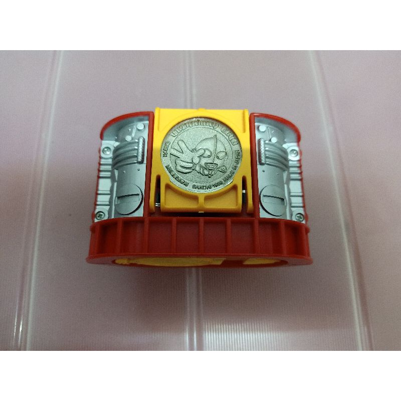 ORIGINAL JAPAN BANDAI ULTRAMAN COIN VINTAGE 1990 | Shopee Malaysia