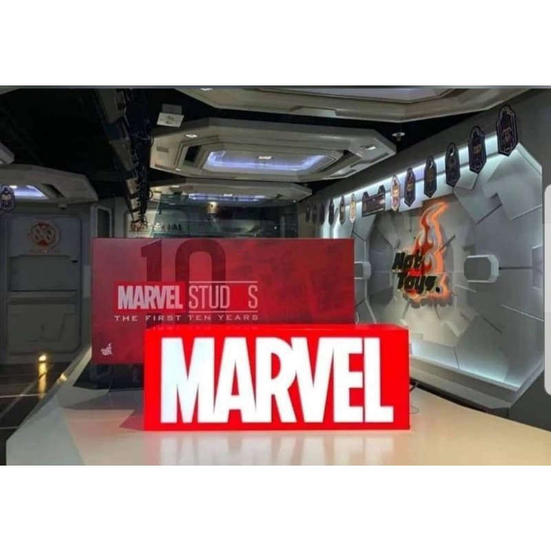 Hottoys Marvel Studios : The First Ten Years Logo Light-Box (PLIG001N ...