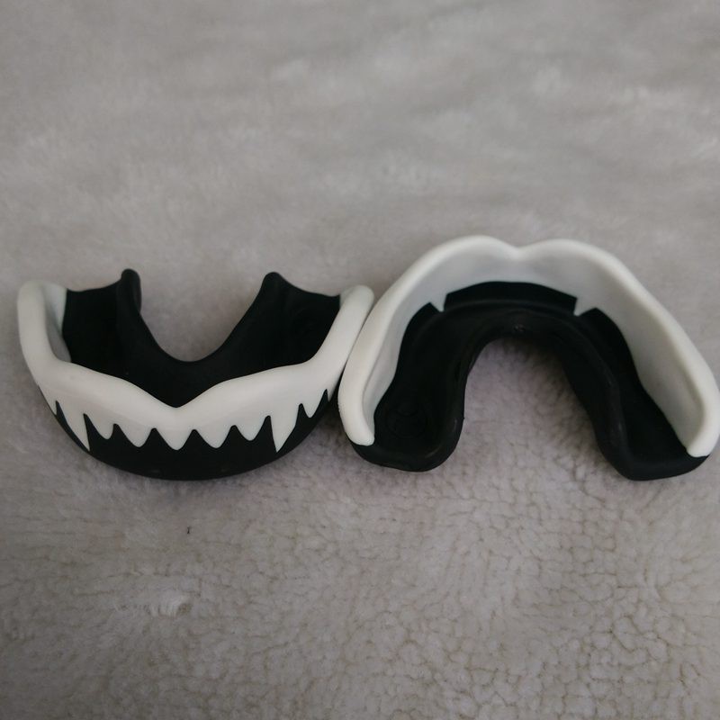 Fangs Tusk Adults Sparring Boxing MMA Muay Thai Mouth Guard Teeth ...