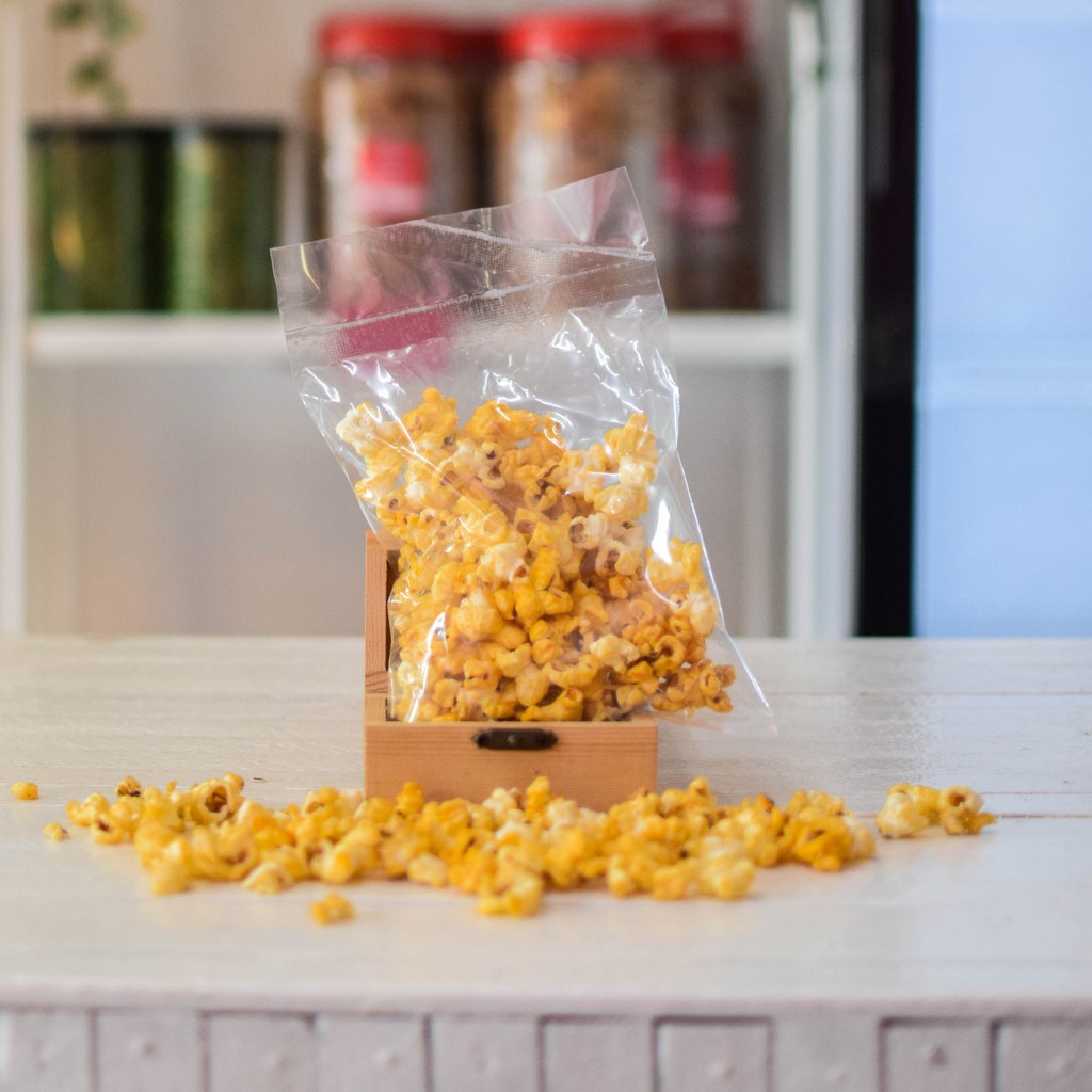 DOORGIFT CARAMEL POPCORN ( dalam plastik square ) | Shopee Malaysia