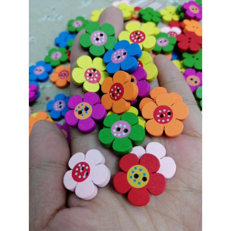 20pcs sunflower wooden button/butang kayu pelbagai guna | Shopee Malaysia
