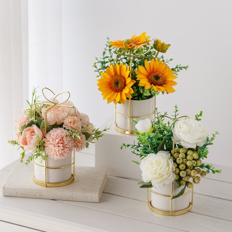 10 Gorgeous Small Fall Flower Arrangements for Tables That Will Wow ...