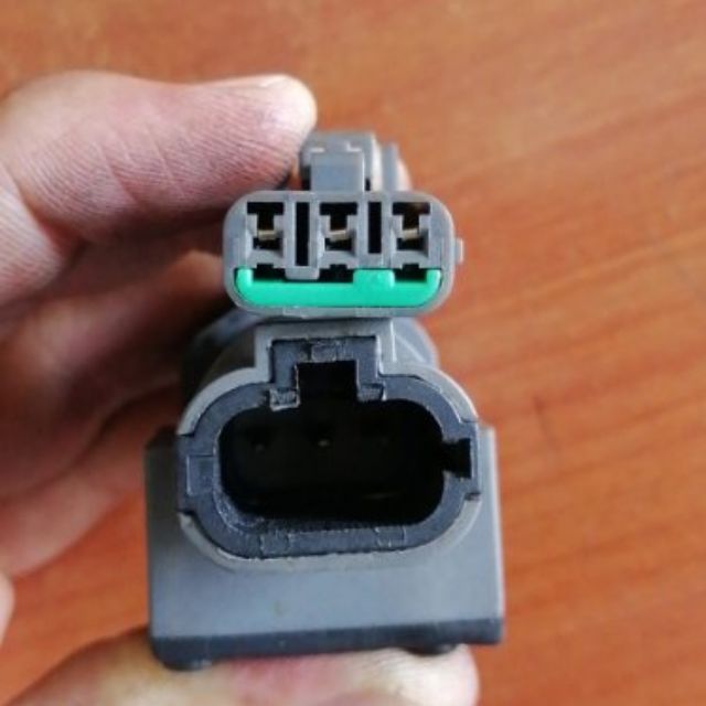 Perodua Kancil Speedometer Sensor Socket Connector (3pin) | Shopee Malaysia