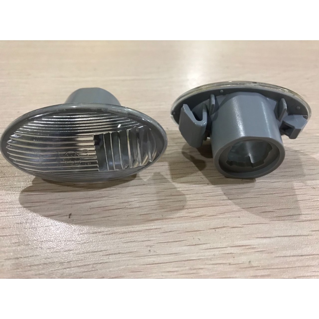 Perodua Axia Fender / Signal Lamp ( White ) | Shopee Malaysia