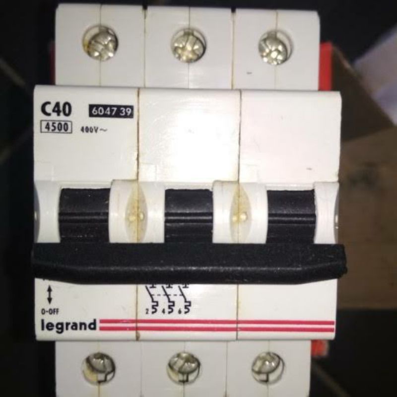 Mcb 3 phase 40 ampere LEGRAND | Shopee Malaysia