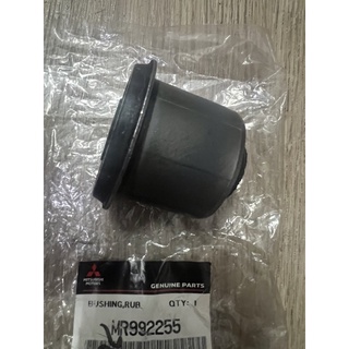 Mitsubishi Triton 4x4 (KB4T) Upper arm bush ( Original ) | Shopee Malaysia