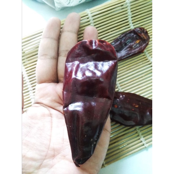 Lada Kering Gemuk/Cili Kering TAK PEDAS/cabai kering gemuk | Shopee ...