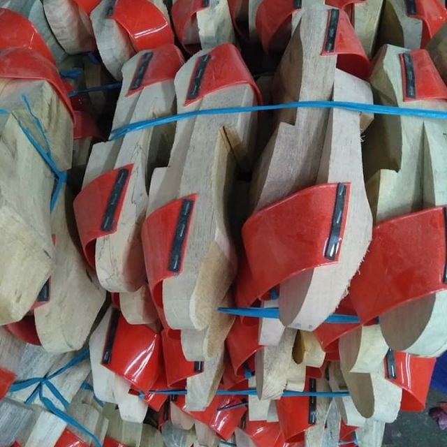 Terompah kayu wooden clog | Shopee Malaysia