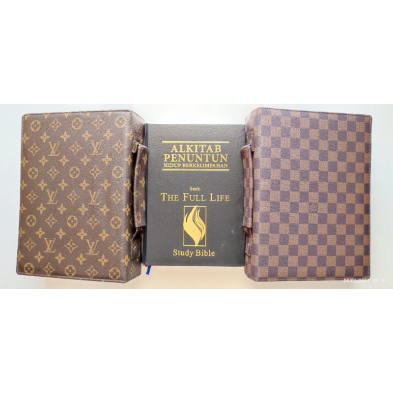 SAMPUL ALKITAB PENUNTUN HIDUP BERKELIMPAHAN seri THE FULL LIFE STUDY ...