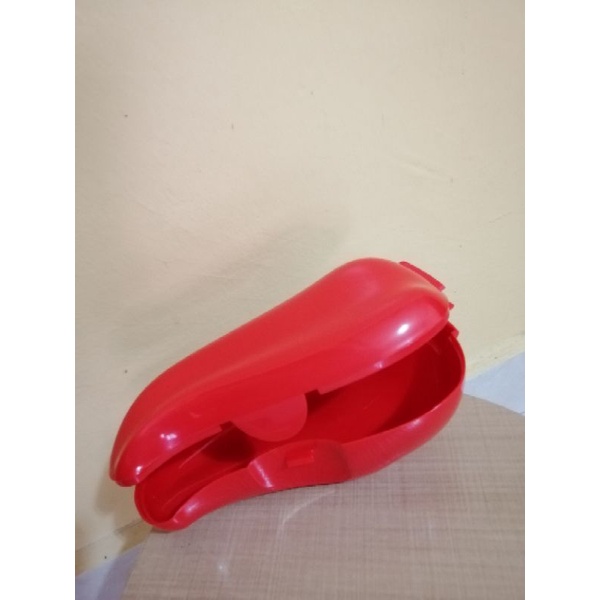 Tupperware Red-hot Chilli Keeper (1pc) | Shopee Malaysia