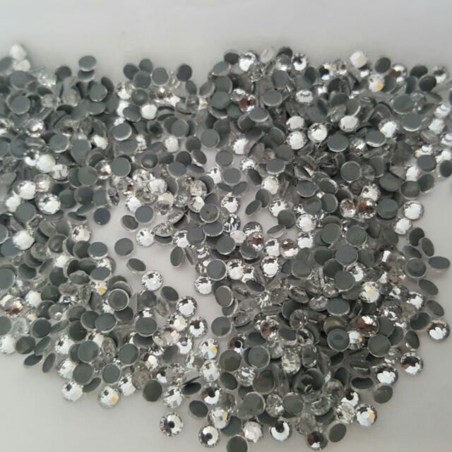 Batu tabur tudung crystal hot fix 100pcs | Shopee Malaysia