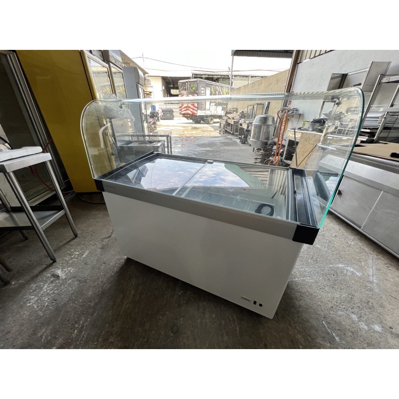 Liebherr Chest Freezer - Curve Glass with Glass Canopy | Shopee Malaysia