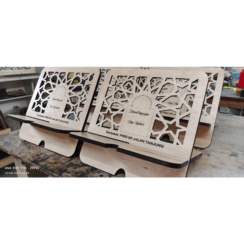 Rehal Kayu/ Rehal Display/ Stand Quran personalize | Shopee Malaysia