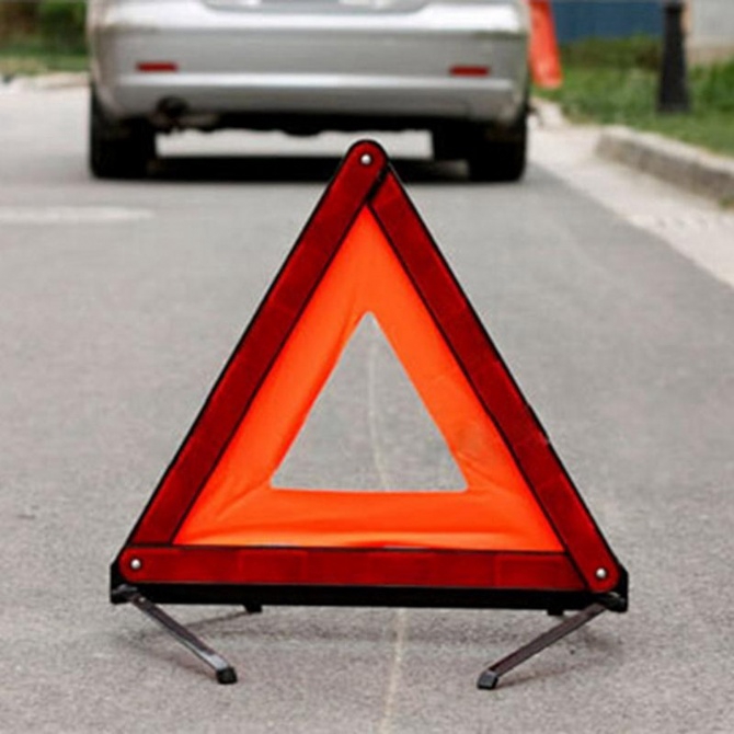 Car Vehicle Safety Reflective Triangle Warning Sign Emergency Breakdown ...