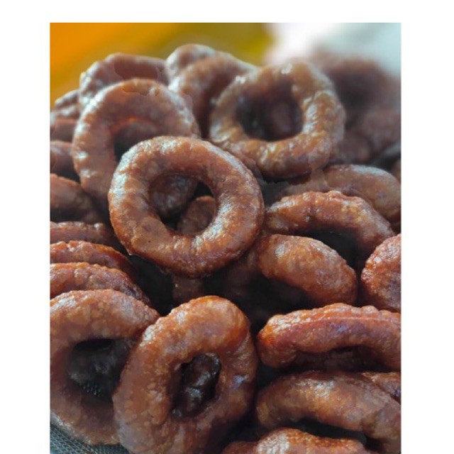 Kuih penderam atau dikenali juga sebagai benderam/denderam/peneram ...