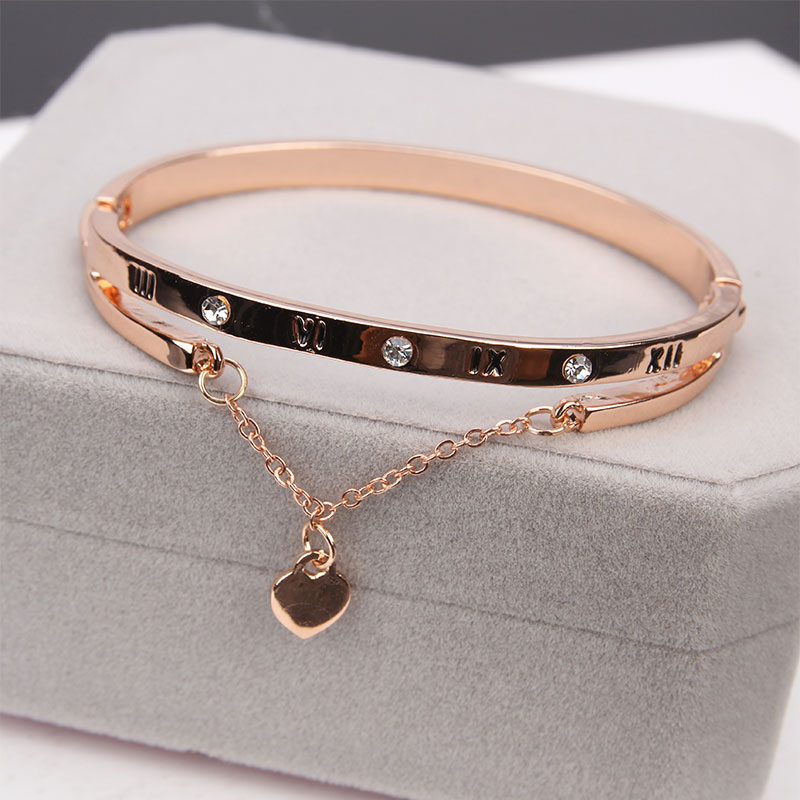 Gelang Tangan Perempuan Korean Fashion Version Roman Woman Love Star ...