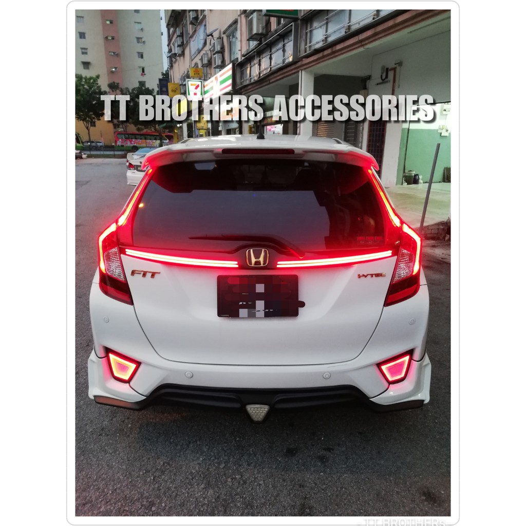 HONDA JAZZ GK REAR BUMPER REFLECTOR LED REAR LIGHT LED | Shopee Malaysia