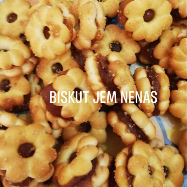BISKUT JEM NENAS BERGULA TIMBANG KILO | Shopee Malaysia