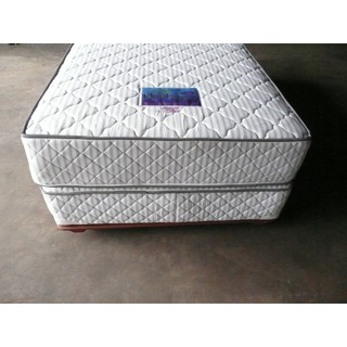 Dreamland Sleepmaker Miracoil Spring System Mattress Tilam Hotel ...