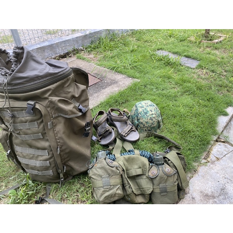 SAF singapore army bag helmet serta kelengkapan(used) | Shopee Malaysia