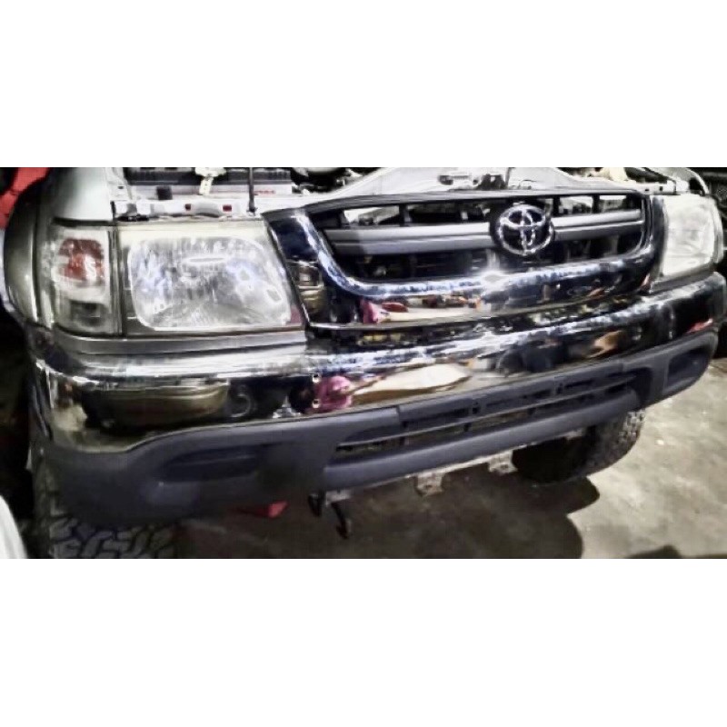 T/HILUX LN166 SR HEAD LAMP LOWER COVER | Shopee Malaysia