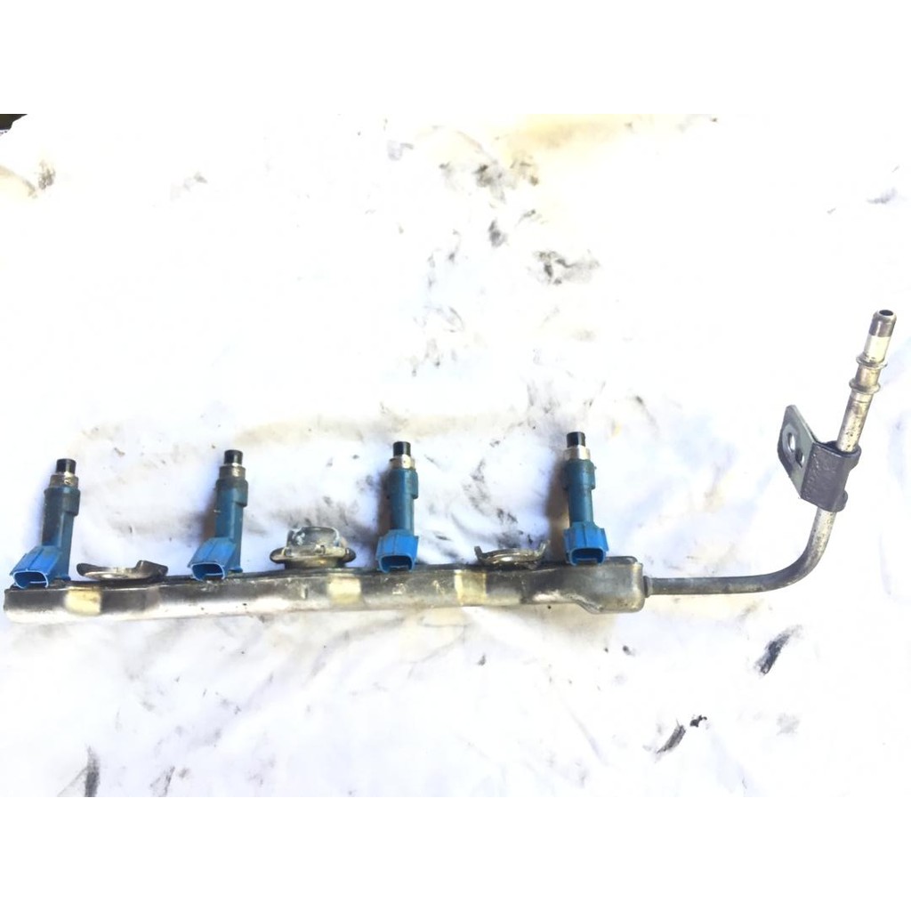 TOYOTA WISH INJECTOR AND FUEL RAIL(used) | Shopee Malaysia