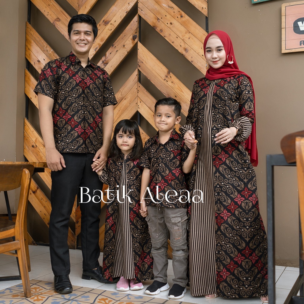 MERAH Batik Aleaa Couple Robe Hem Red Songket | Shopee Malaysia