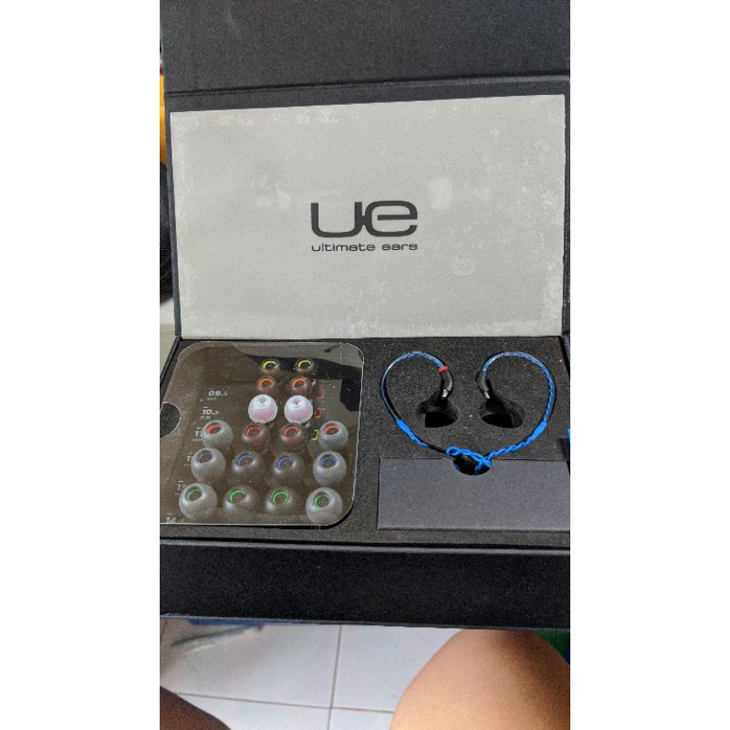 Logitech UE900S IEM unbox condition | Shopee Malaysia