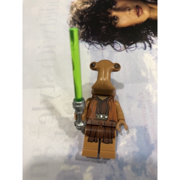 Lego sw570 75051 Ithorian Jedi Mastee Minifigure with Lightsaber- as ...