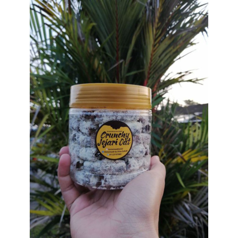 BISKUT RAYA CRUNCHY JEJARI OAT (PRE-ORDER) | Shopee Malaysia