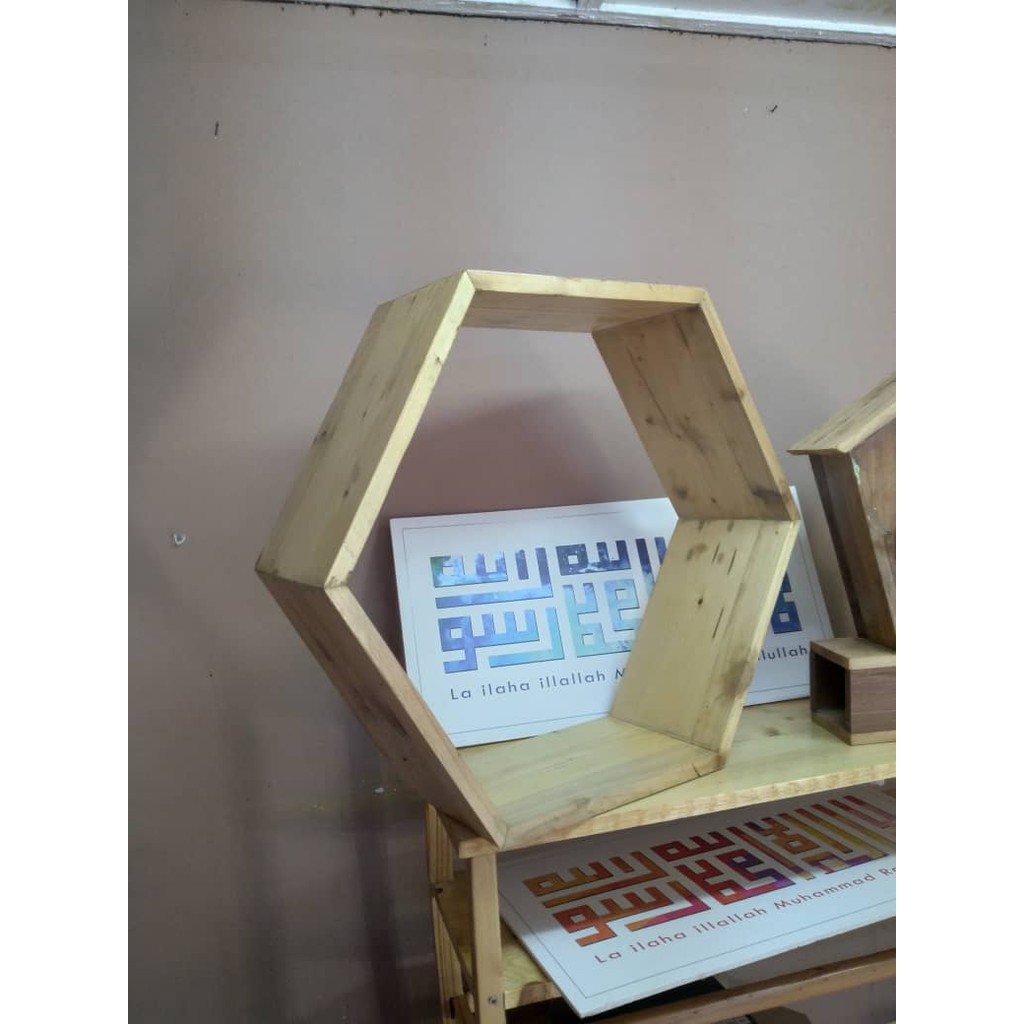 Kayu hexagon untuk deko dinding. Saiz ketinggian 59cm (23") | Shopee ...