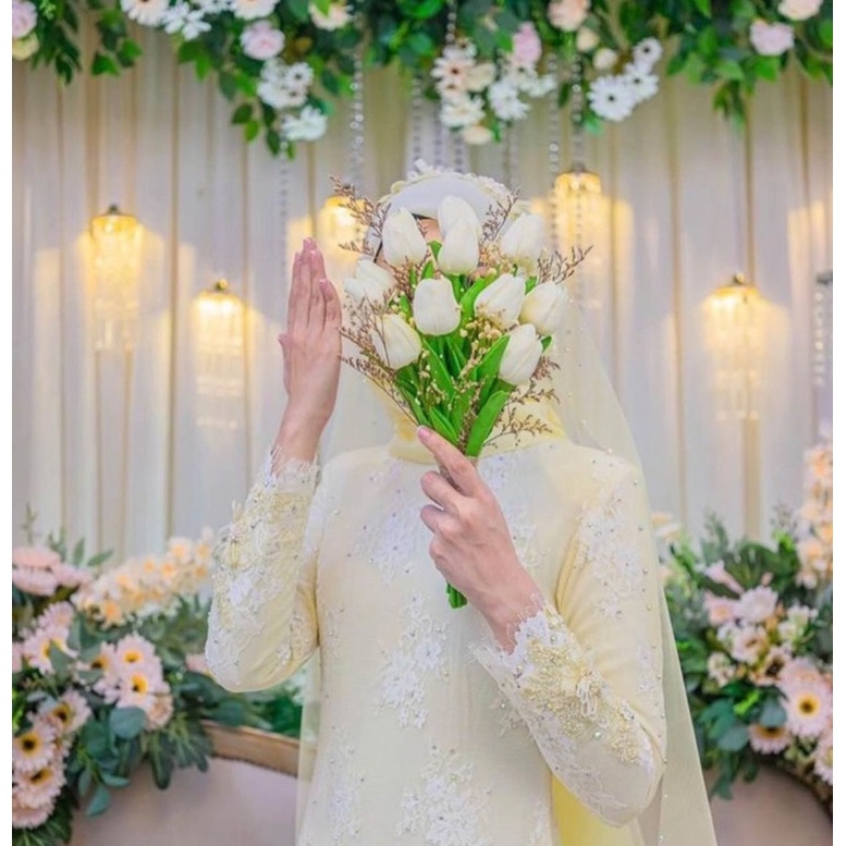 Bunga tangan tulip putih offer (PROMOSI) | Shopee Malaysia