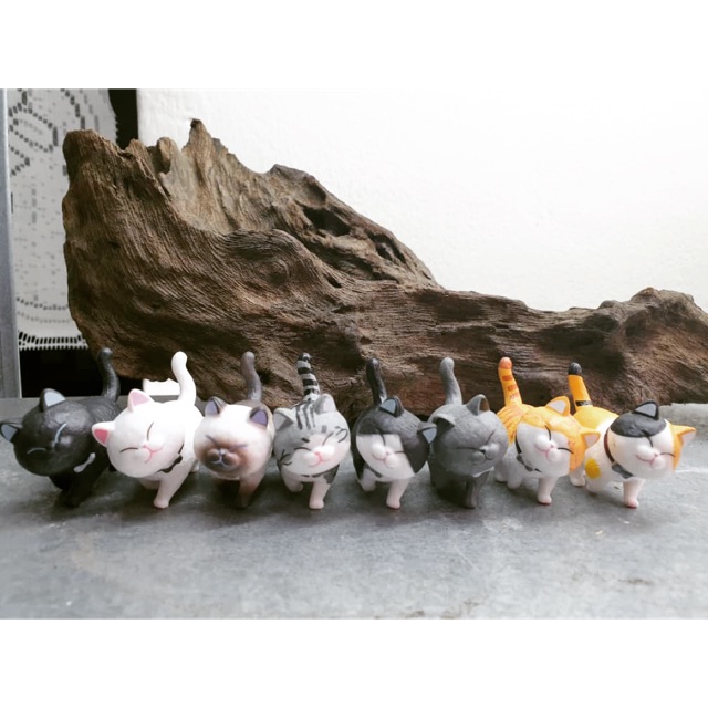 Cats mini figurines. | Shopee Malaysia