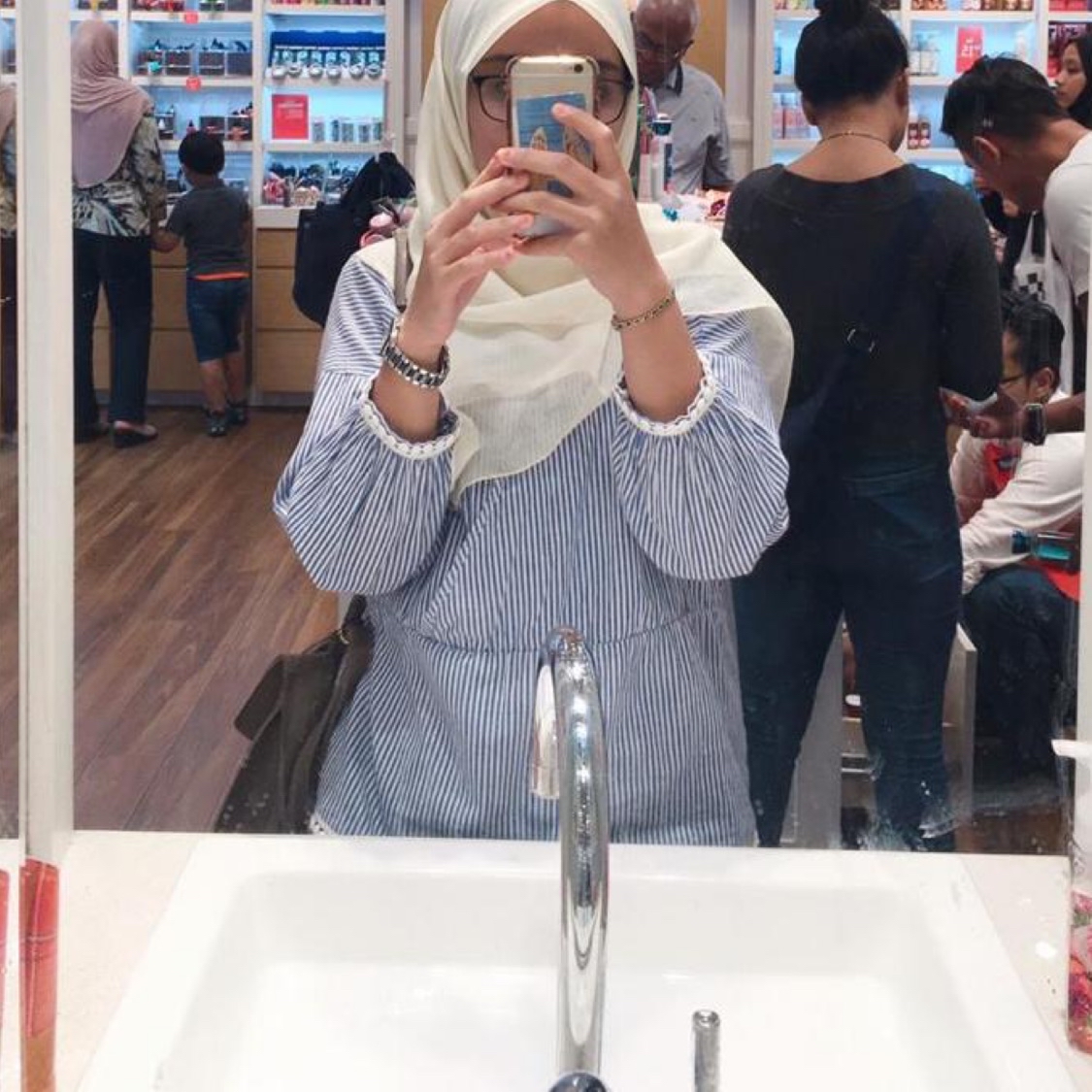 nshaheera97, Online Shop | Shopee Malaysia