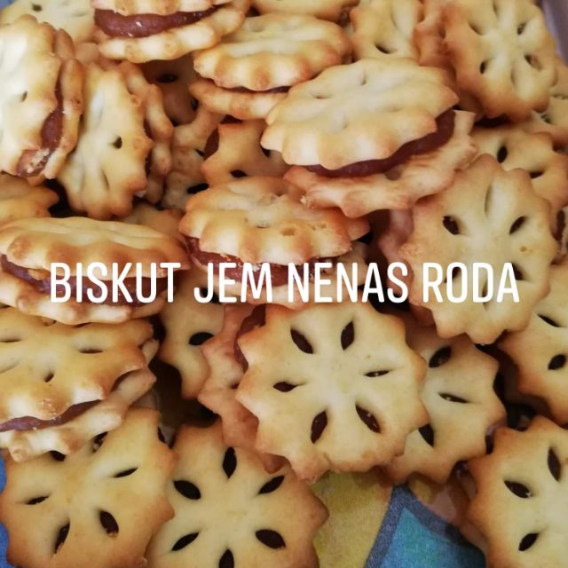 BISKUT JEM NENAS RODA TIMBANG KILO | Shopee Malaysia