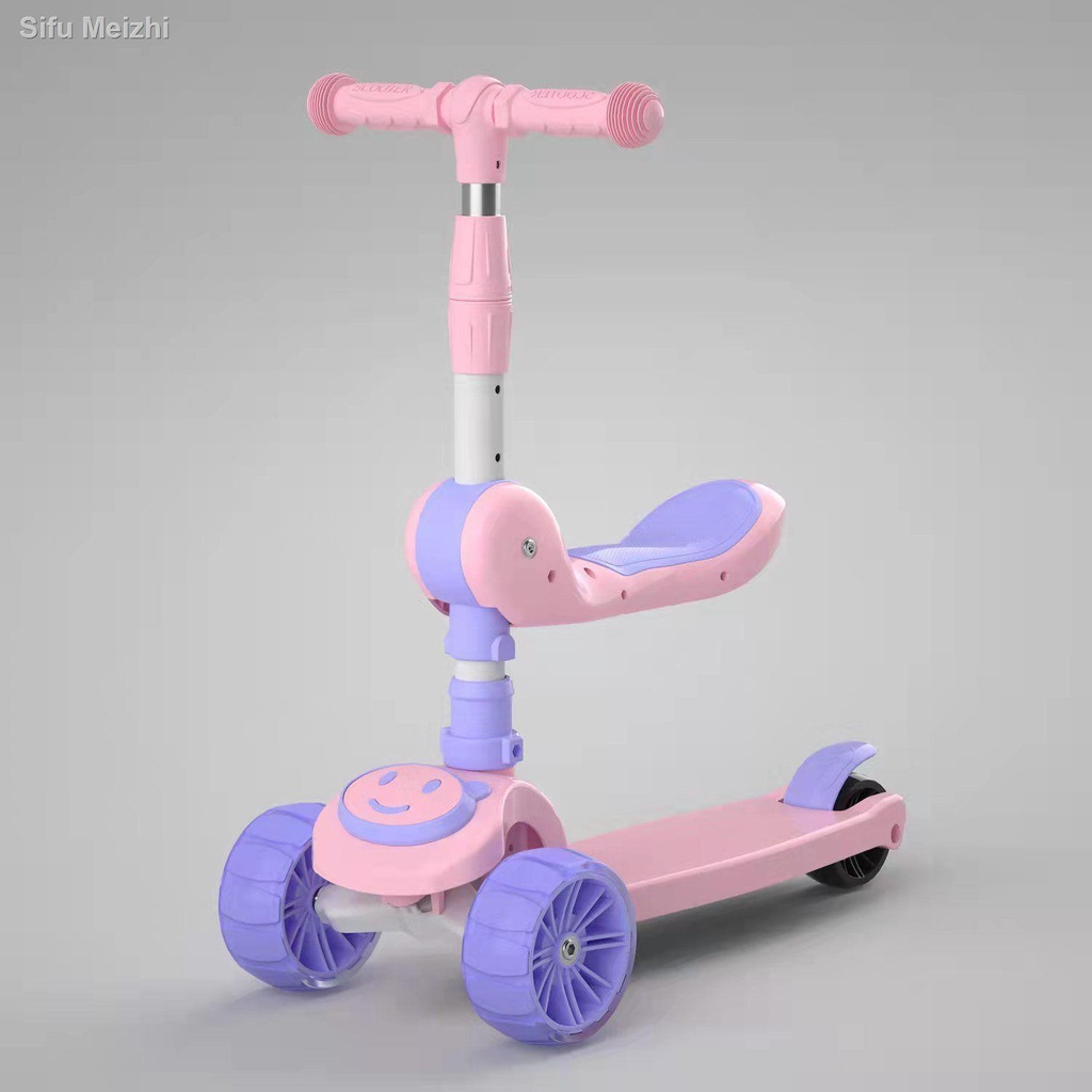 Kanak-kanak skuter boleh duduk dan menunggang dengan tempat duduk tiga ...