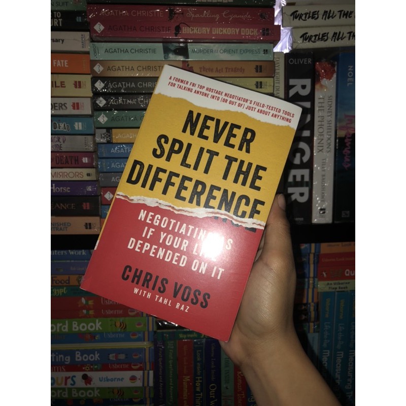 Never Split The Difference ( New book ) | Shopee Malaysia