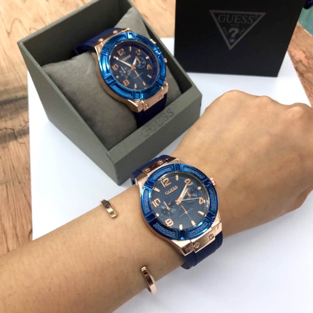 Guess Couple set Jam tangan Lelaki perempuan trending, murah | Shopee ...