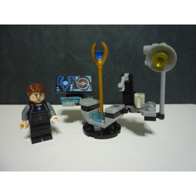Custom LEGO Marvel Heroes - Tony Stark with Loki Specter Lab | Shopee ...