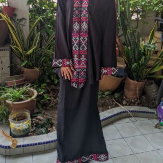 Baju kebaya moden dihiasi corak motif Rungus (corak pinakol). | Shopee ...