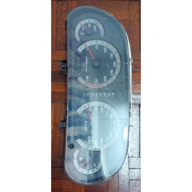 Proton Waja Campro Meter 1.6 Auto PW850508 top bracket have broken ...