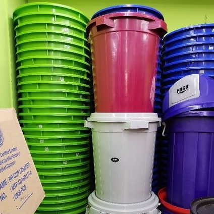 Tong 4g 5g 6g 12g/Plastic Pail With Cover/Tempayan Besar/Tong beras ...