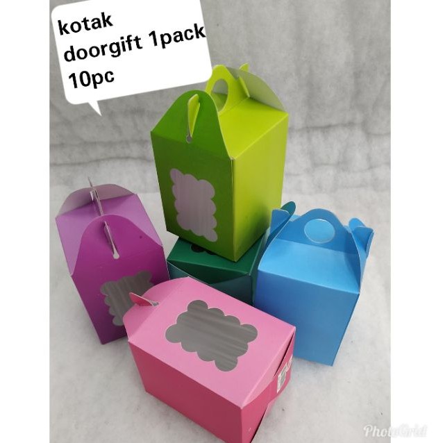 Kotak doorgift 7x7x9cm kotak kertas hadiah jajan goodies 10pc 1pack ...